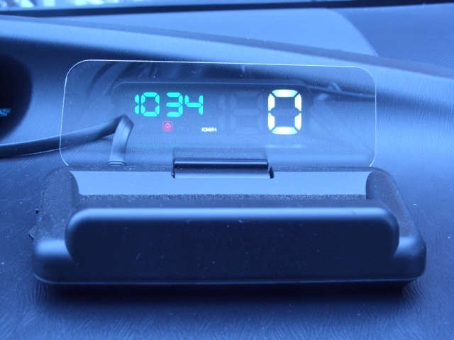 ヘッドアップディスプレイ HUD OBD2 スピードメーター タコメーター 後付け LEDパネル方式(計器)｜売買されたオークション情報、yahooの商品情報をアーカイブ公開 - オークファン ...