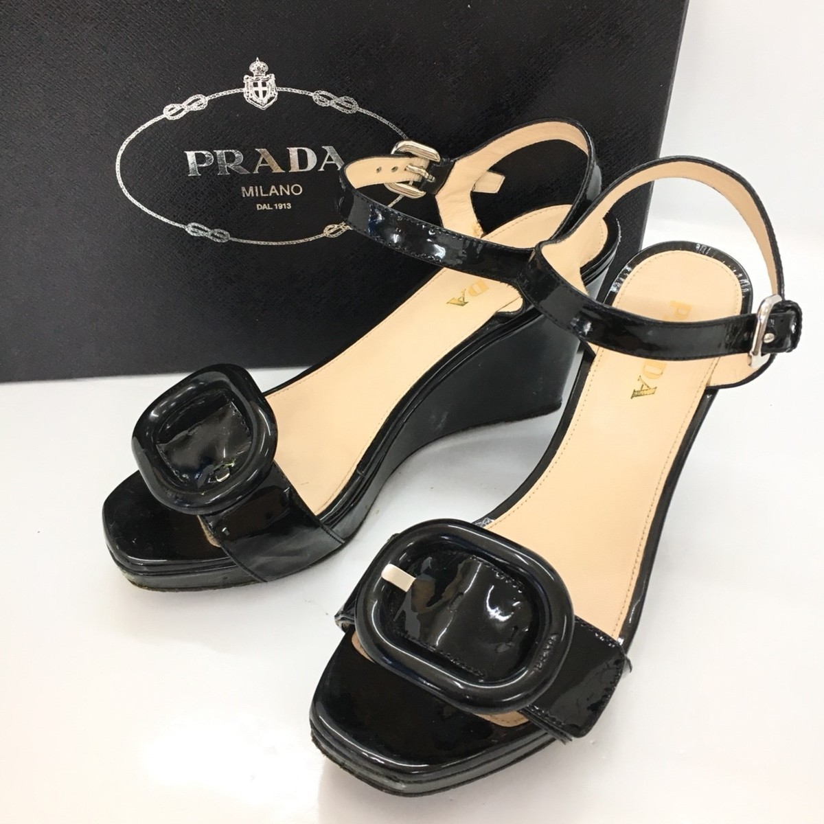 PRADA ストラップサンダル 36 黒 プラダ レディース エナメル ウェッジソール 複数落札同梱OK C190926-210(23.5cm)｜売買されたオークション情報、yahooの商品 ...
