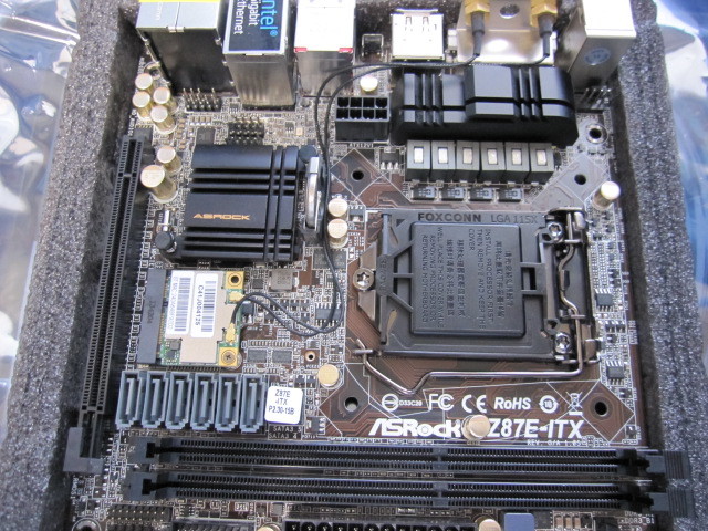ASRock Z87E-ITX Z87 LGA1150 DDR3 SATA6Gb/s USB3.1 Mini-ITX(PC/AT互換機)｜売買 ...