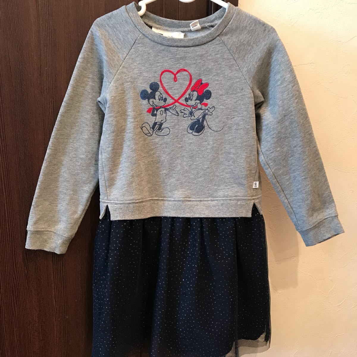 GAP Disney×Gap ドッキングワンピース 105 110 120 定価6 900円 兼 裏起毛 トレーナー キッズ ラメ チュールスカート GAP(ワンピース（ミニ）)｜売買された ...