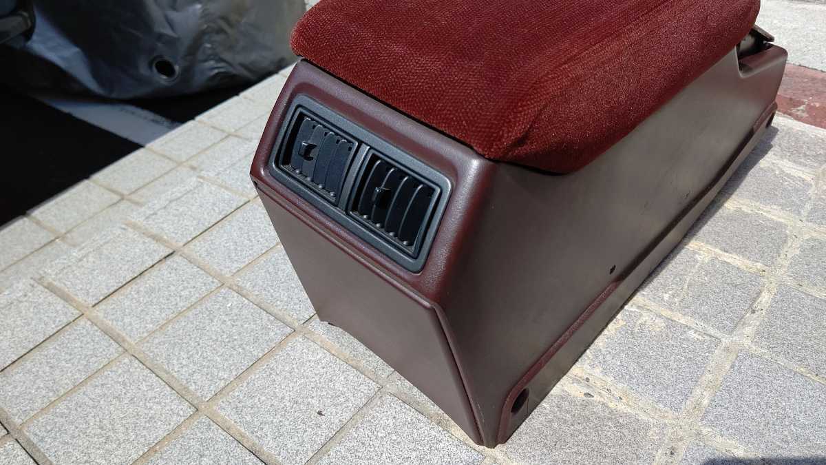 Y31セドリック グロリア 赤内装 センターコンソール 当時 ハイソ VIP(日産用)｜売買されたオークション情報、yahooの商品情報をアーカイブ公開 - オークファン（aucfan.com）