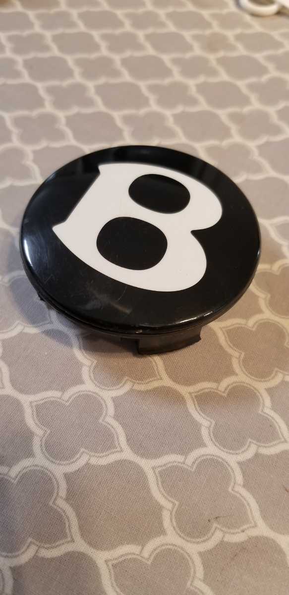 ベントレー 純正 Bロゴ ホイール センターキャップ ブラック ホイールキャップ 品番3W0601170F(純正品)｜売買されたオークション ...
