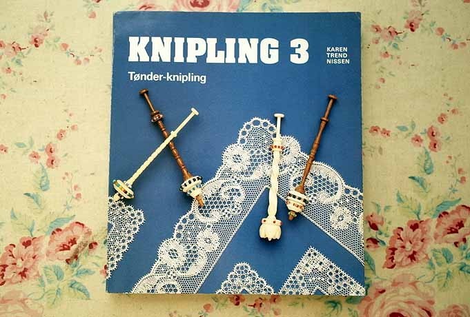 64089/デンマーク トゥナー レース 図案集 Knipling 3 ボビンレース Tonder-Knipling Karen Trend Nissen ダイヤグラム＆プリッキング図案(その ...