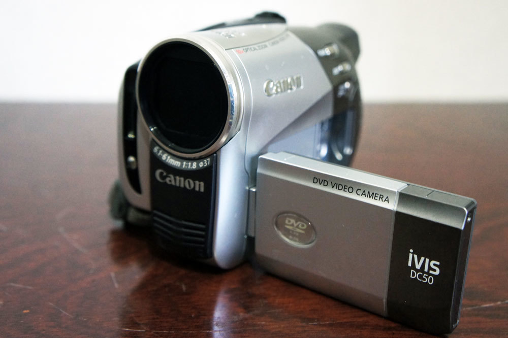 1円 Canon ivis DC50 DVD ビデオカメラ み(キヤノン)｜売買されたオークション情報、yahooの商品情報をアーカイブ公開 ...