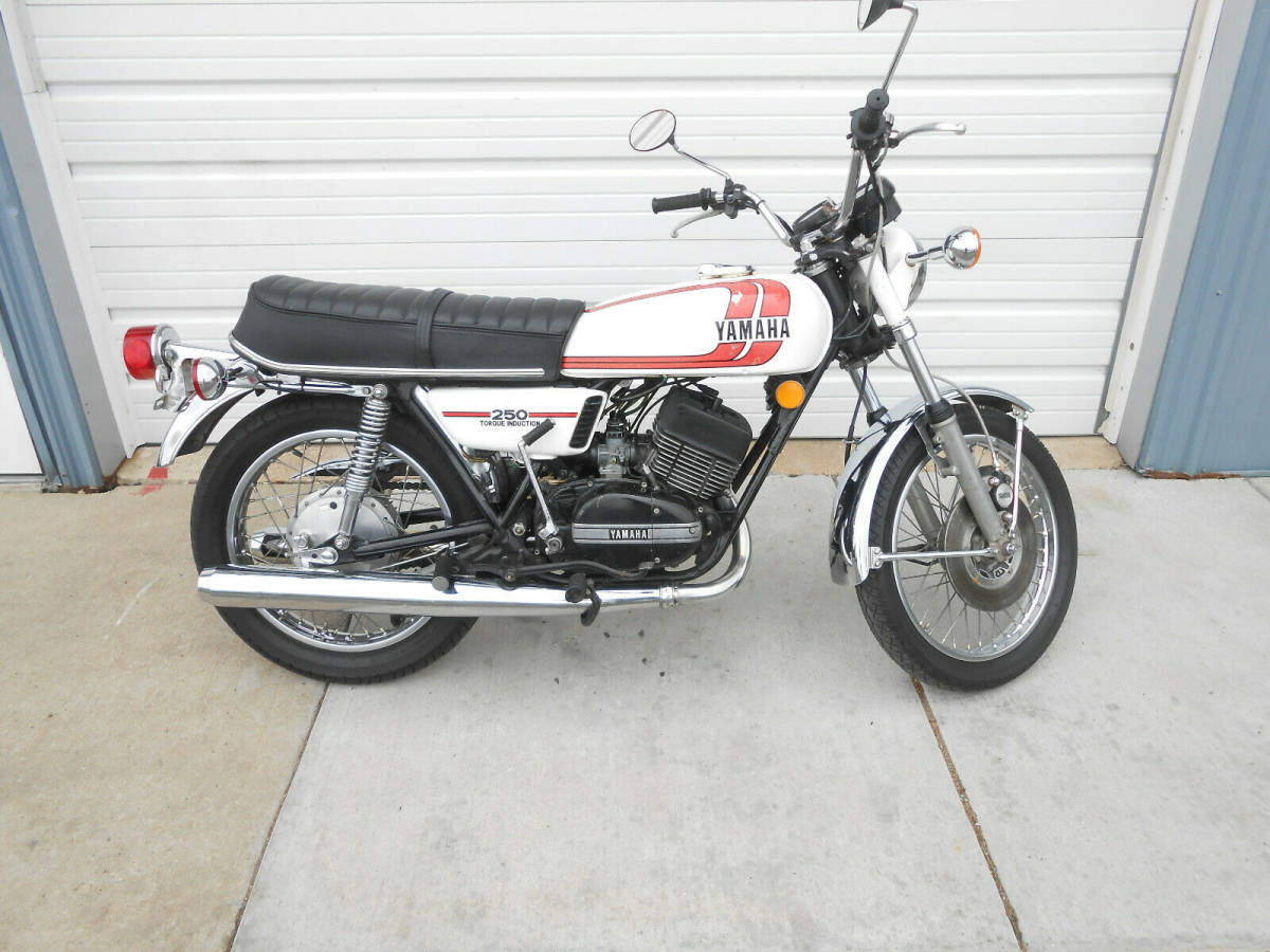 ヤマハRD250B 1975年(126cc-250cc)｜売買されたオークション情報、yahooの商品情報をアーカイブ公開 - オークファン ...