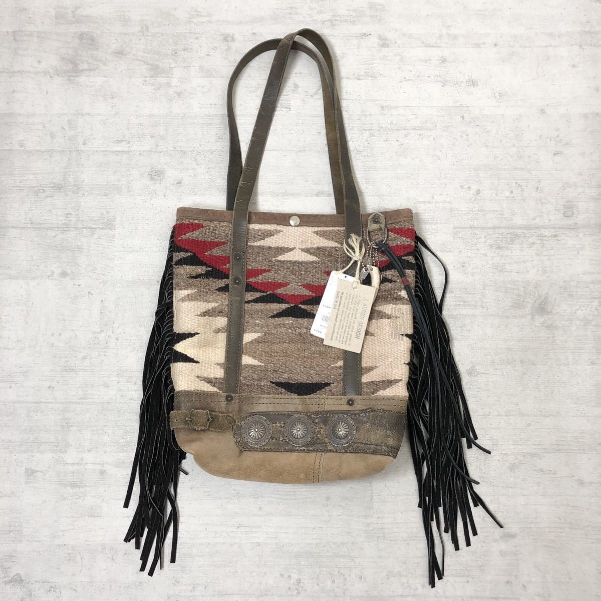 48％割引【メーカー公式ショップ】 J.AUGUR（ジュディオーガー）バッグ☆美品です！ ショルダーバッグ バッグ-OTA.ON.ARENA ...