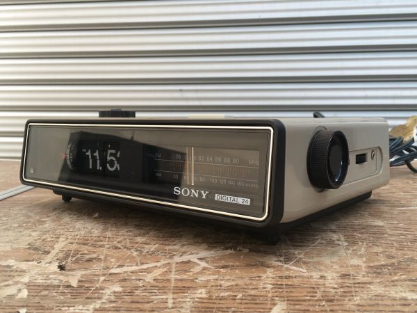 SONY ソニー ラジオ付き パタパタ時計 ICF-C230 ビンテージ 当時物 ミッドセンチュリー 北欧 インテリア レア(目覚し時計 ...