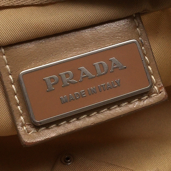 プラダ PRADA 45 いい感じ サコッシュ ショルダー バッグ 斜めがけ可能 C5-054(ショルダーバッグ)｜売買されたオークション情報、yahooの商品情報をアーカイブ公開 ...