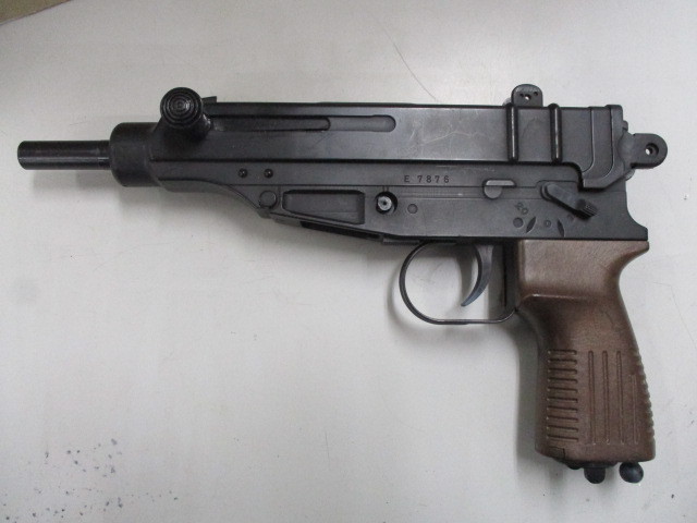ジャンク/エアガン/東京マルイ ASGK サブマシンガン E7876(エアガン)｜売買されたオークション情報、yahooの商品情報をアーカイブ公開 - オークファン（aucfan.com）