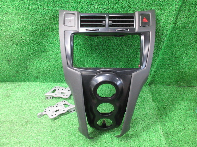 ヴィッツ RS SCP90 オーディオパネル ブラケット付 W5704(トヨタ用)｜売買されたオークション情報、yahooの商品情報を ...