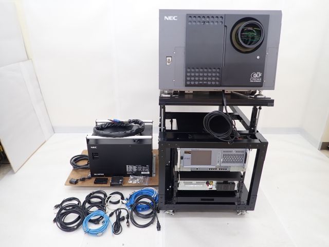 法人様限定 NEC DLPシネマプロジェクター NC3240S-A 4K対応プロジェクター 2013年製 + NC-32PS02 4kW ...