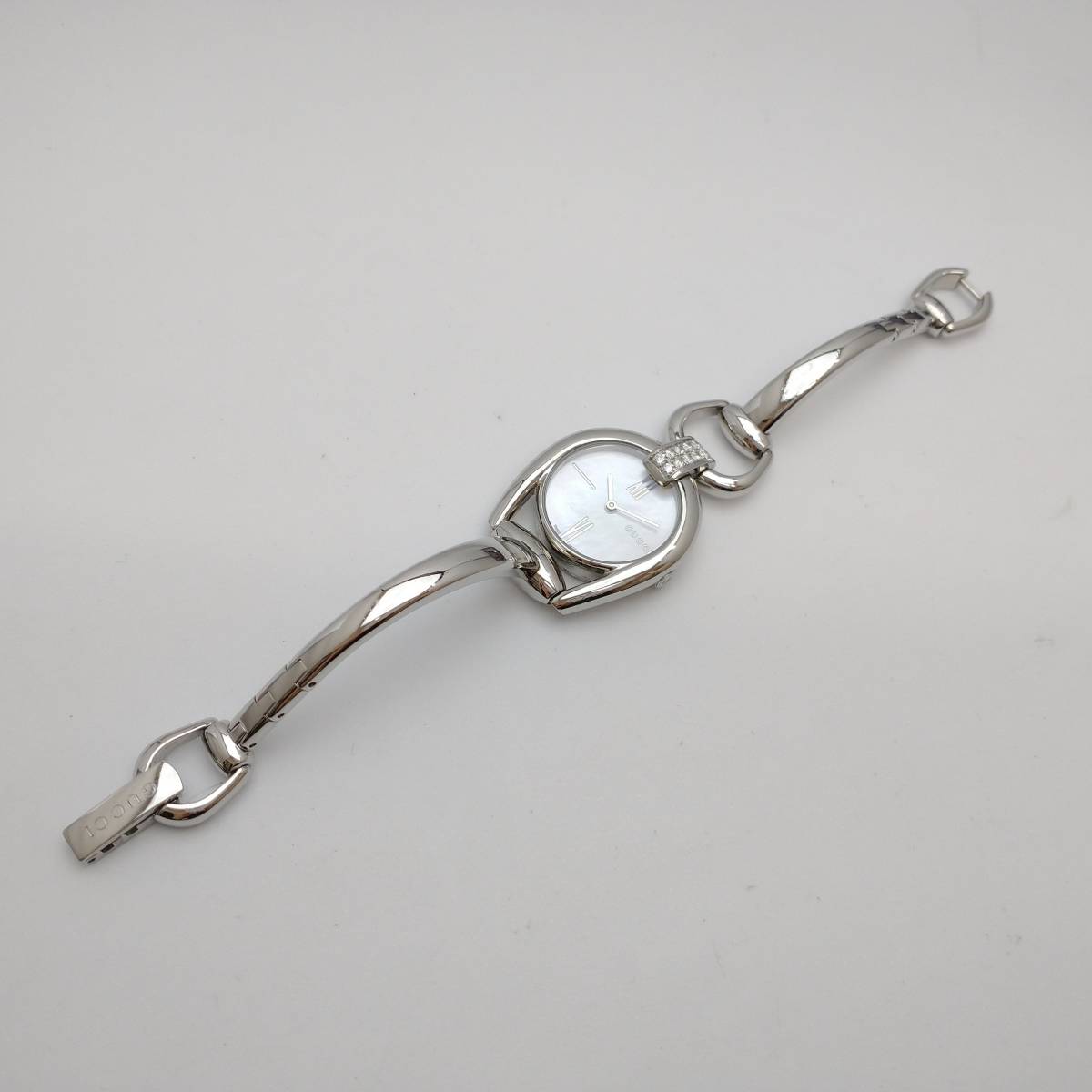 箱 取説 付 GUCCI グッチ ホースビット YA139504 139.5 ダイヤモンド ホワイトシェル文字盤 クォーツ レディース 腕時計 ...