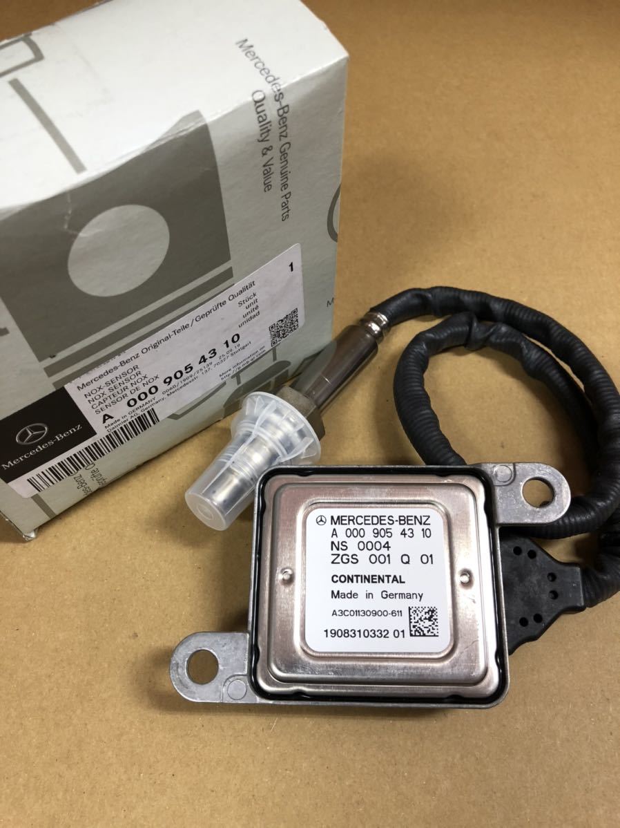 Mercedes-Benz メルセデスベンツ W204 W218 W212 W207 純正 NOXセンサー 0009054310(メルセデス ...