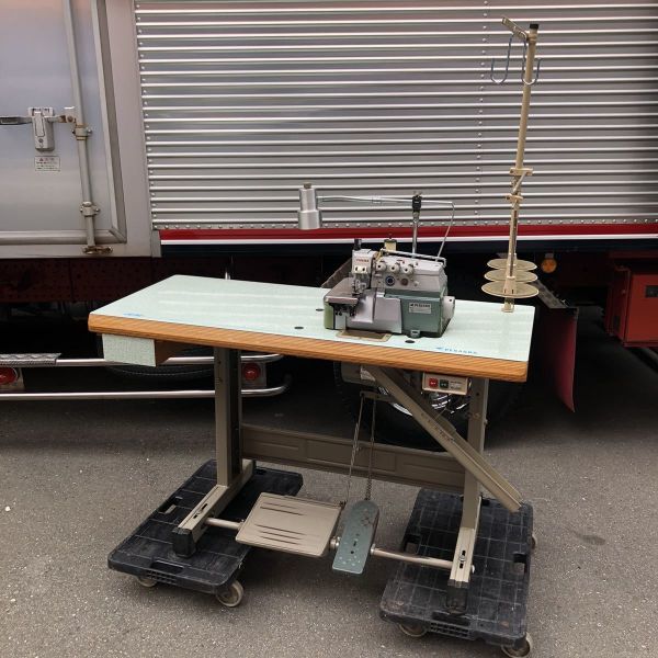 業務用/業務用ミシン PEGASUS/ペガサス オーバーロックミシン E52型 E52-130(本体)｜売買されたオークション情報、yahooの商品情報をアーカイブ公開 - オークファン ...