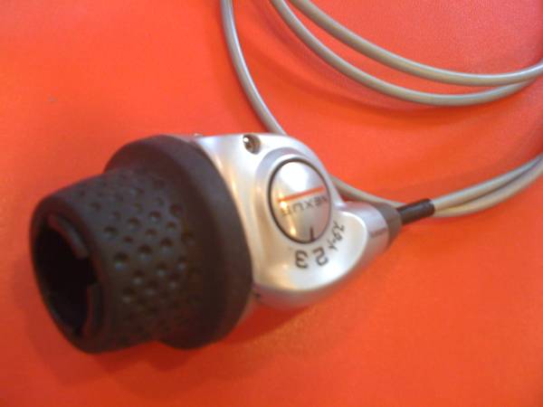 SHIMANO SL-3S35 NEXUS 3速 グリップシフト シルバー(シフトレバー)｜売買されたオークション情報、yahooの商品情報を ...