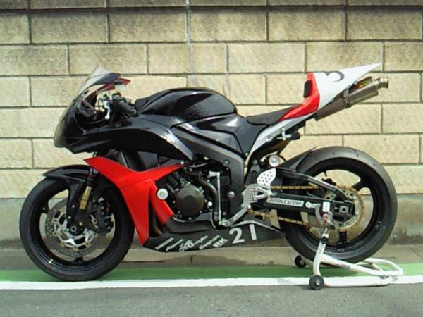 07年式 CBR600RR PC40レーサーモトバムコンプリート(401cc-750cc)｜売買されたオークション情報、yahooの商品情報をアーカイブ公開 - オークファン（aucfan.com）