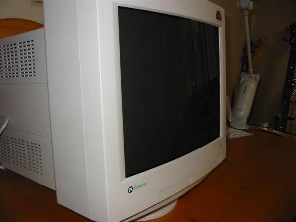 Gateway 17インチフラットパネルCRT 三菱OEM VX700(17インチ - 19インチ)｜売買されたオークション情報、yahooの ...