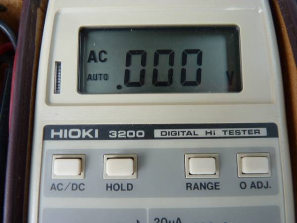 HIOKI 日置電機 デジタルハイテスタ 3200 2(電気計測器)｜売買されたオークション情報、yahooの商品情報をアーカイブ公開 ...