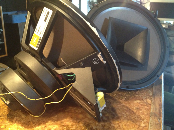 JBL 2155H コアキシャル型38センチフルレンジユニット(スピーカー本体)｜売買されたオークション情報、yahooの商品情報をアーカイブ ...