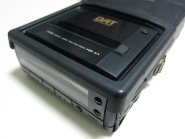AIWA HD-X1ポータブルDAT ウォークマン HDA-1 A D付(DAT機器)｜売買されたオークション情報、yahooの商品情報を ...