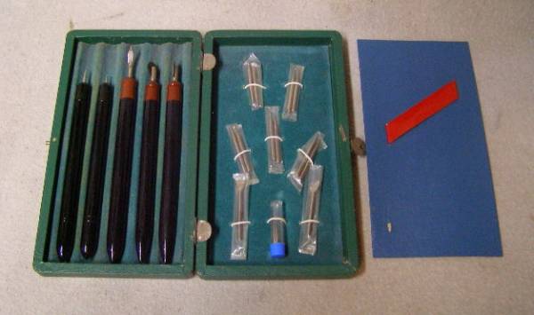 ガリ版印刷 謄写版 の鉄筆5本セット VANCO K5-SET(複合筆記具)｜売買されたオークション情報、yahooの商品情報をアーカイブ公開 - オークファン（aucfan.com）