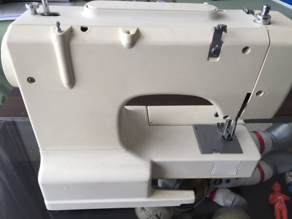 JUKI ジューキ KANTANミシン PZM－301(ジューキ)｜売買されたオークション情報、yahooの商品情報をアーカイブ公開 ...