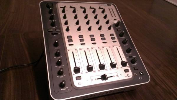 STANTON M.505 Penny&Gilesフェーダー 上位機(DJミキサー)｜売買されたオークション情報、yahooの商品情報を ...