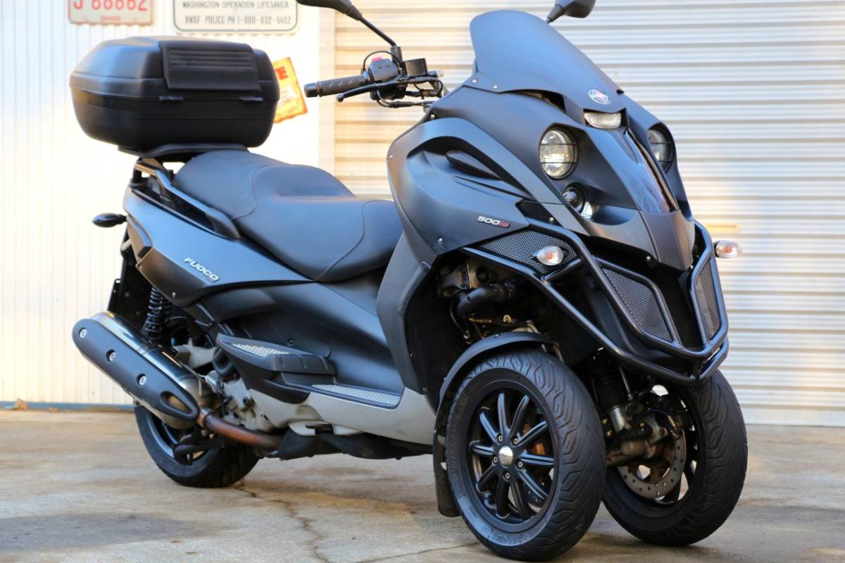 歳末セール 激レア ジレラ フォコ500ie 検 fuoco piaggio gilera mp3 400 250 スリーター トライク ...