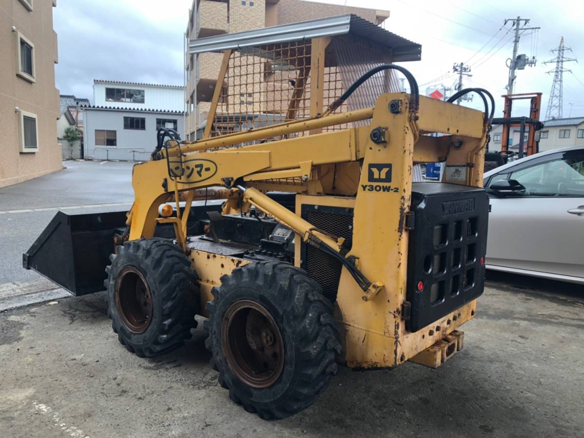 新潟発 ヤンマー Y30W-2 ホイルローダ ボブキャット ジョブサン 28馬力 最大積載700kg 除雪など 可動品(建設機械、重機)｜売買されたオークション情報、yahooの商品情報を ...
