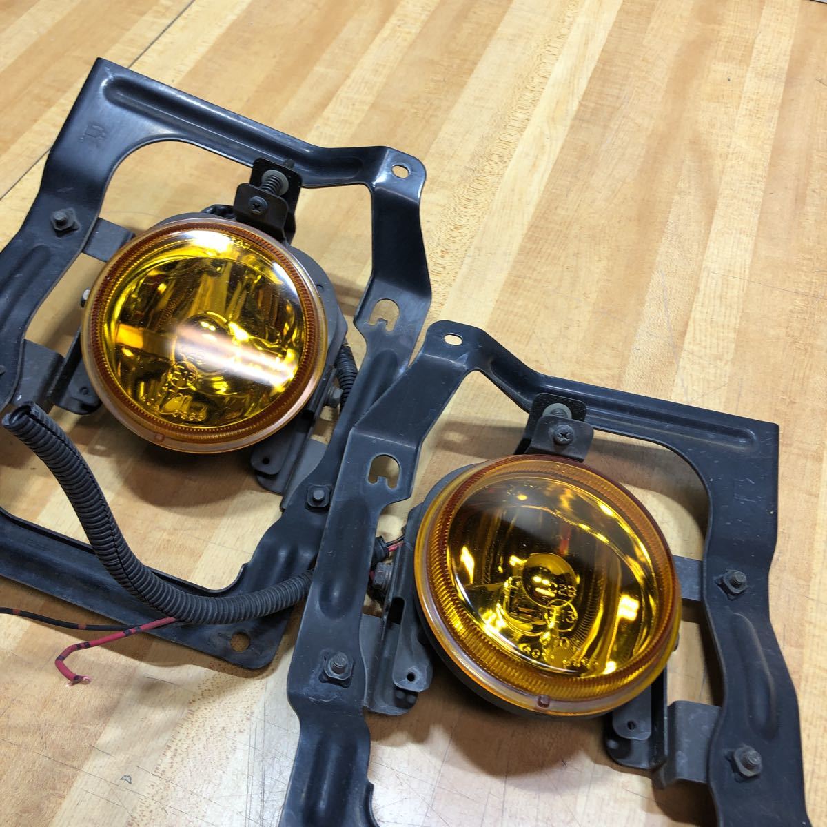 2601171 三菱ミニキャブ平成15年式 LE-U61V フォグランプ左右セット 黄色 AOKI 0865(三菱用)｜売買されたオークション情報、yahooの商品情報をアーカイブ公開 ...