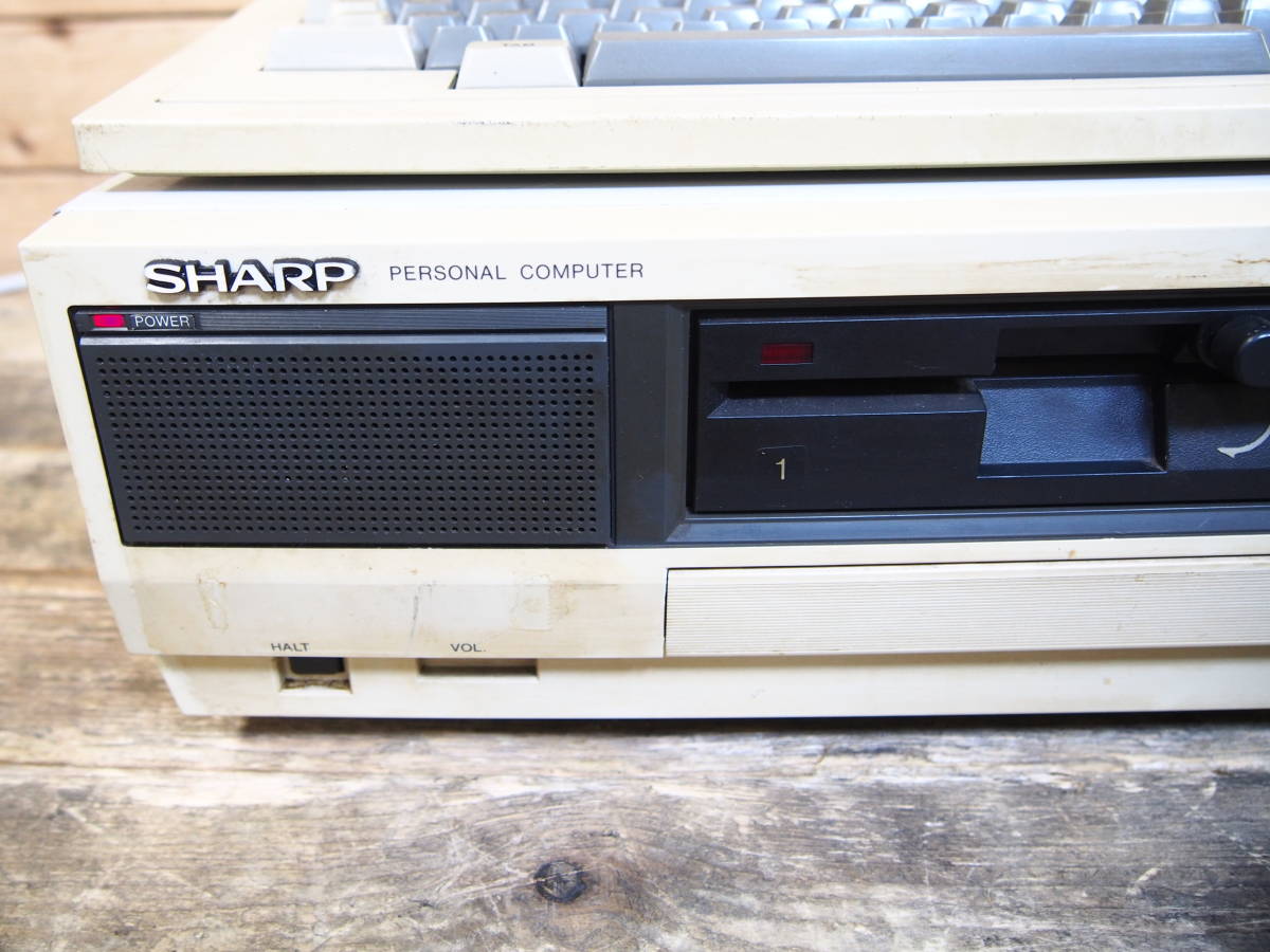 SHARP シャープ MZ-3500 MZ-1K01 パーソナルコンピューター キーボード 通電OK(パソコン)｜売買されたオークション情報、yahooの商品情報をアーカイブ公開 ...