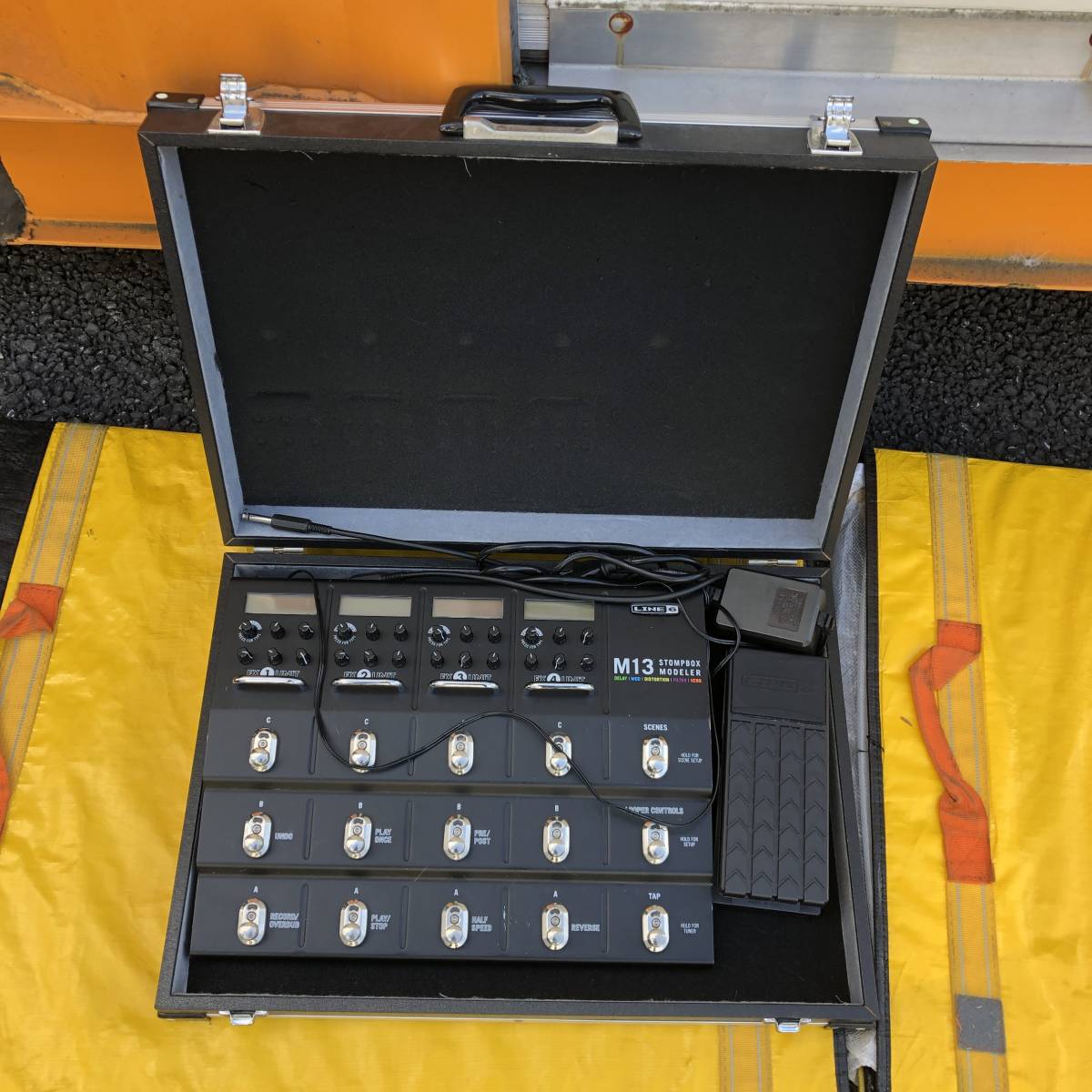 LINE 6 M13 Stompbox Modeler ラインシックス マルチエフェクター ストンプボックス ケース付き(マルチエフェクター ...