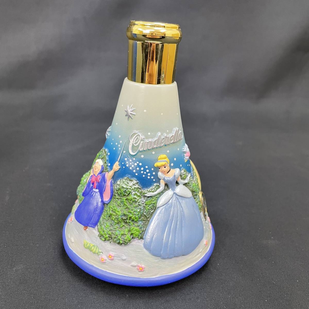 I211105 品 Sankyo サンキョー シンデレラ LED 万華鏡 オルゴール 箱あり Disney ディズニー(その他)｜売買されたオークション情報、yahooの商品情報をアーカイブ ...