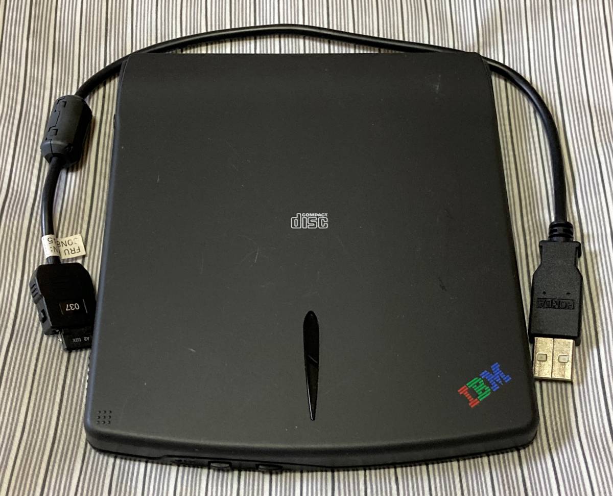IBM USB Portable CD-ROM Drive 外付け ポータブル CDドライブ バスパワー アイビーエム(外付けCD-ROM ...