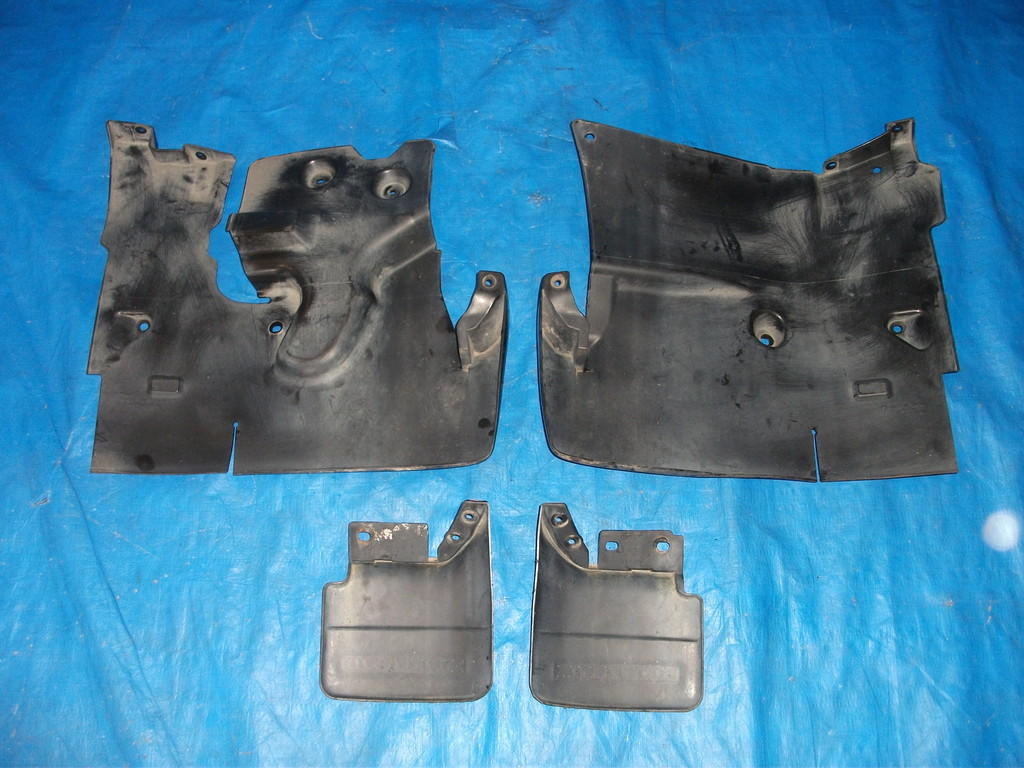 TV1 TV2 サンバー 純正 フロント リア マッドガード 泥除け 一台分 TW1 TW2(リア)｜売買されたオークション情報、yahooの商品情報をアーカイブ公開 - オークファン ...