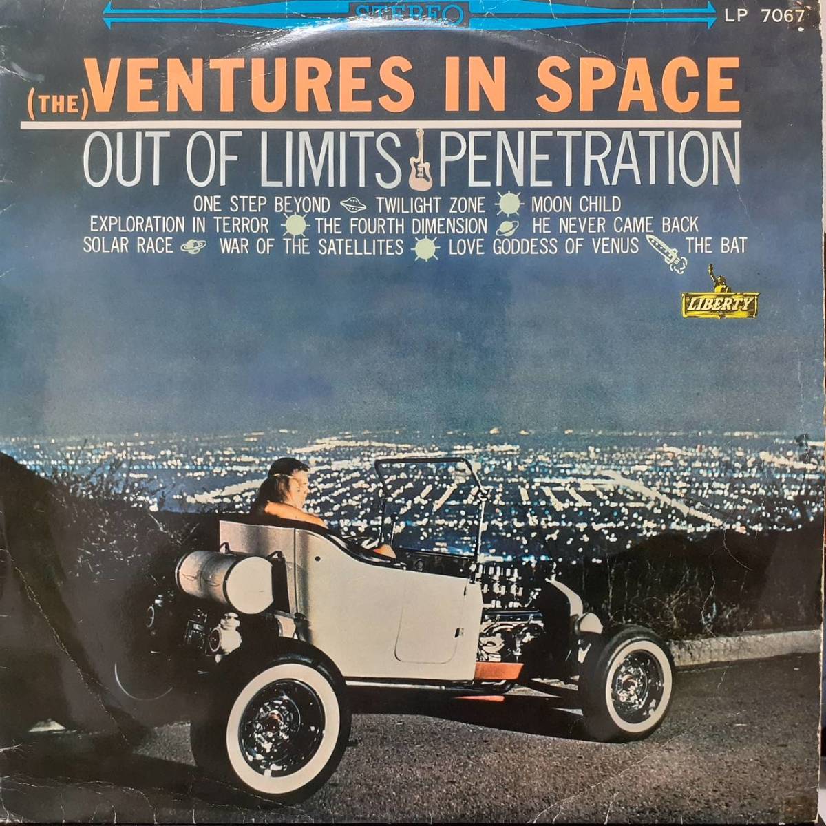 レア 日本盤LP 赤盤 Ventures / In Space 1964年 東芝Liberty LP7067 ヴェンチャーズ 宇宙に行く ...