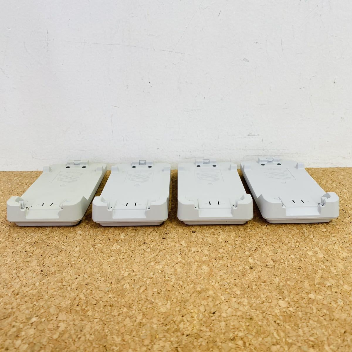 docomo ドコモ 卓上ホルダ P41 P-07B用 4個 i8254 コンパクト発送(バッテリー、充電器)｜売買されたオークション情報 ...