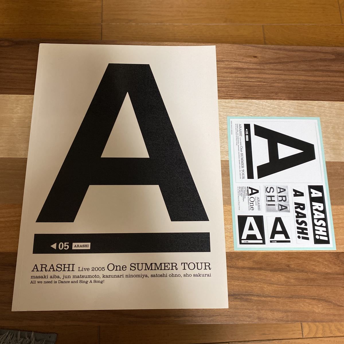 嵐 パンフレット ARASHI Live 2005 One SUMMER Tour(その他)｜売買されたオークション情報、yahooの商品情報 ...