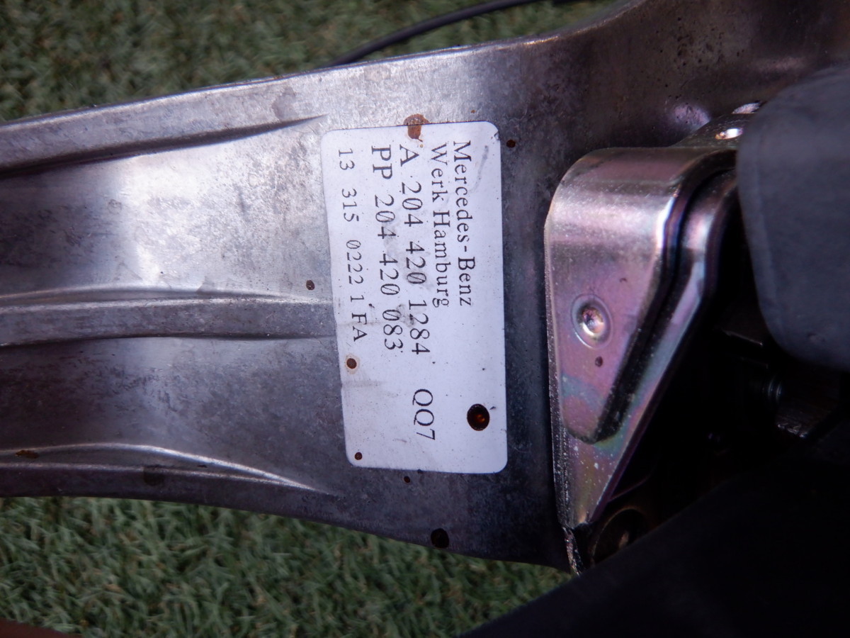 ベンツ純正 W204 Cクラス サイドブレーキ ハンドブレーキレバー A2044201284 22-3-714(メルセデス・ベンツ用)｜売買さ ...