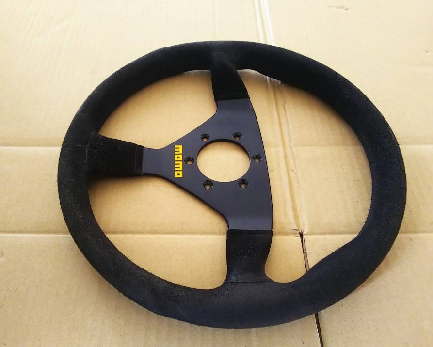 MOMO モモ MOD.78 バックスキン ステアリング 32Φ ヴェローチェ 検 DR30 R31 R32 S13 S14 S15 EG6 EF9 EK9 DC2 タイプR AE86 ...