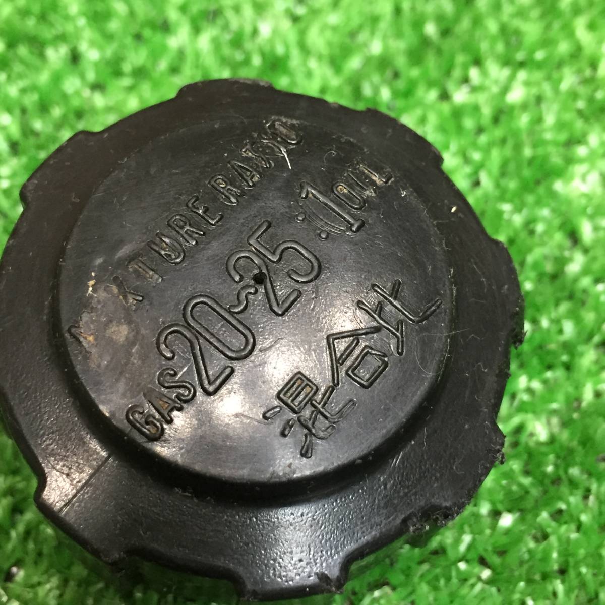 ロビン 燃料タンクキャップ EC04 草刈機 NB4100 NB4300 NB411 Robin EC08D オーレック スパイダーモアー ...