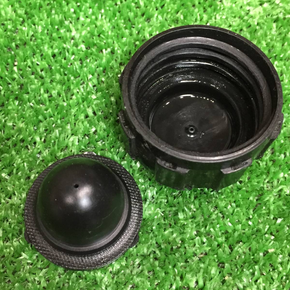 ロビン 燃料タンクキャップ EC04 草刈機 NB4100 NB4300 NB411 Robin EC08D オーレック スパイダーモアー ...