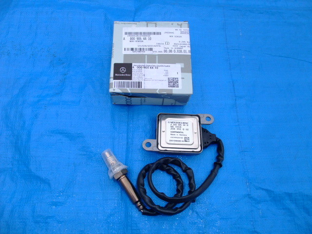 メルセデスベンツ純正NOXセンサー新品未使用 - その他