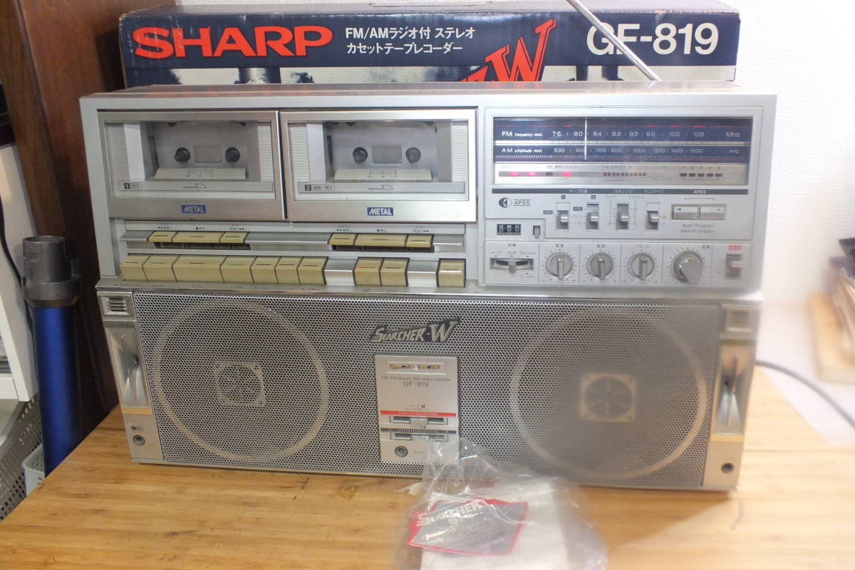 元箱 ジャンク SHARP シャープ THE SEARCHER-W GF-819 FM/FMステレオ/AM ダブルラジカセ 音響機器 オーディオ(ラジカセ)｜売買されたオークション情報 ...