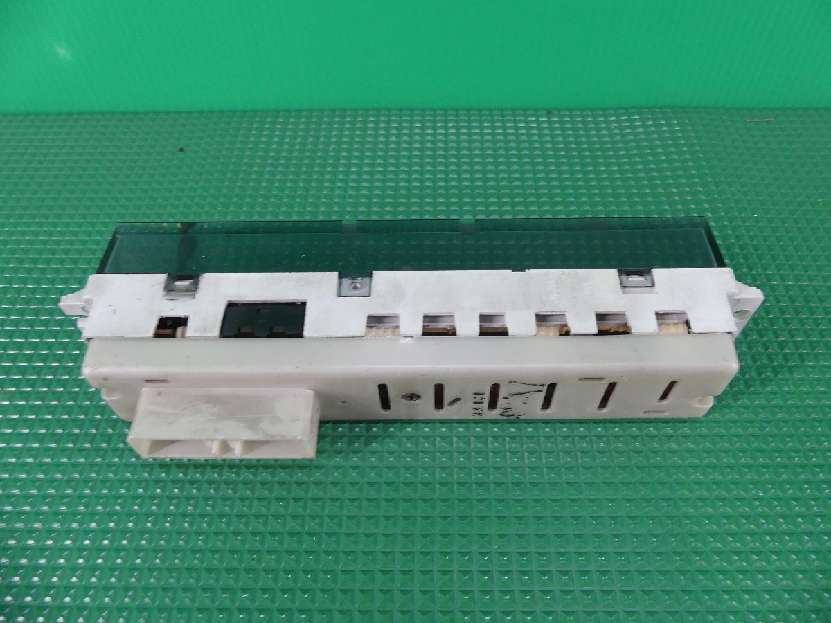 RX-7 FC3S 純正 時計 インジケーターランプ 33306 Y077(マツダ用)｜売買されたオークション情報、yahooの商品情報をアーカイブ公開 - オークファン（aucfan.com）