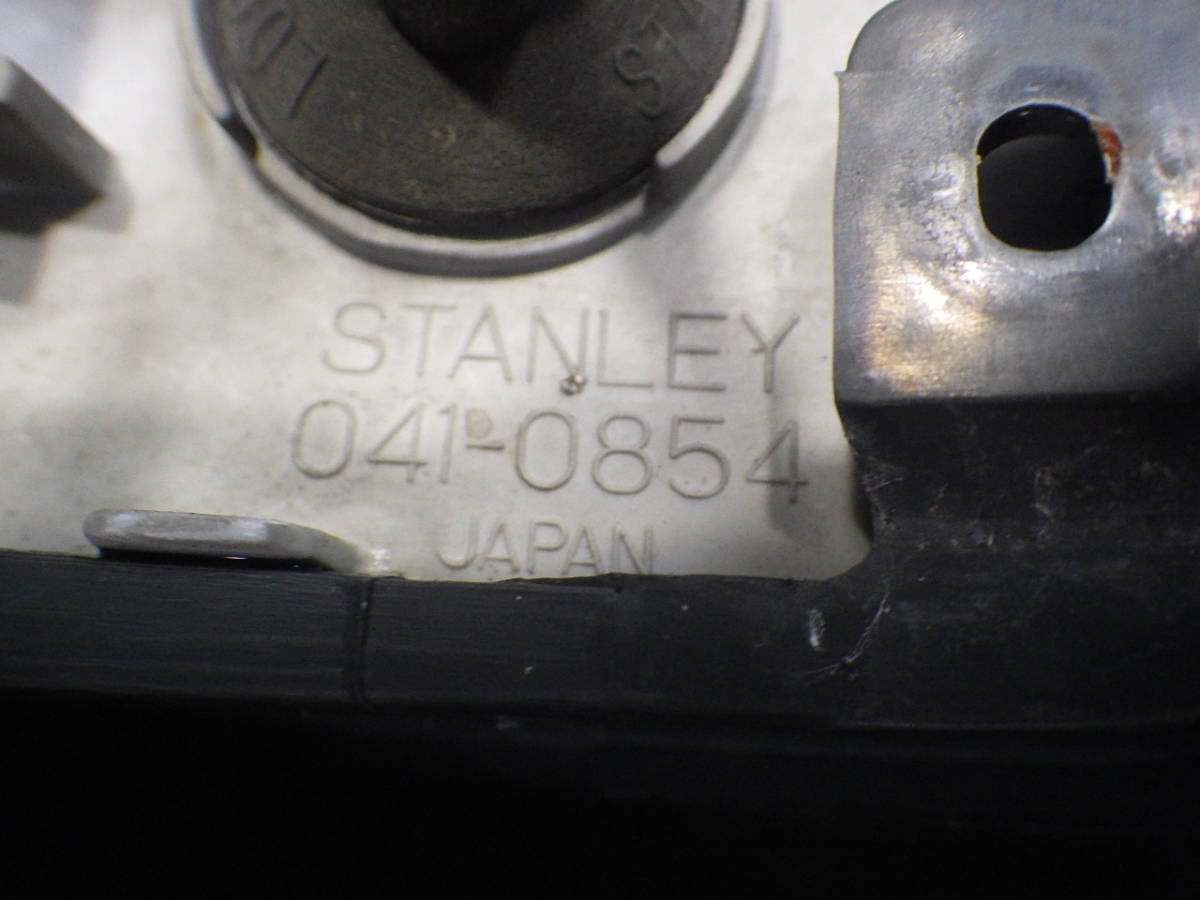 ハイゼット S82P S83P S80P S81P S80V S81V S82V S83V 純正 ライトベゼル ウィンカー付 右 R 運転席側 ...