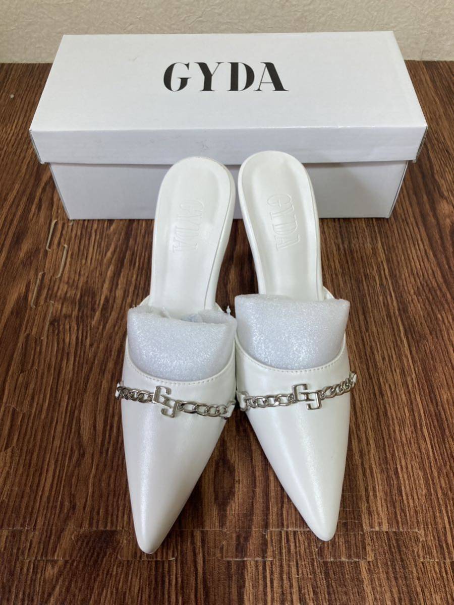 ジェイダ GGチェーンポインテッドミュール 白S(22.5cm)｜売買されたオークション情報、yahooの商品情報をアーカイブ公開 - オークファン（aucfan.com）