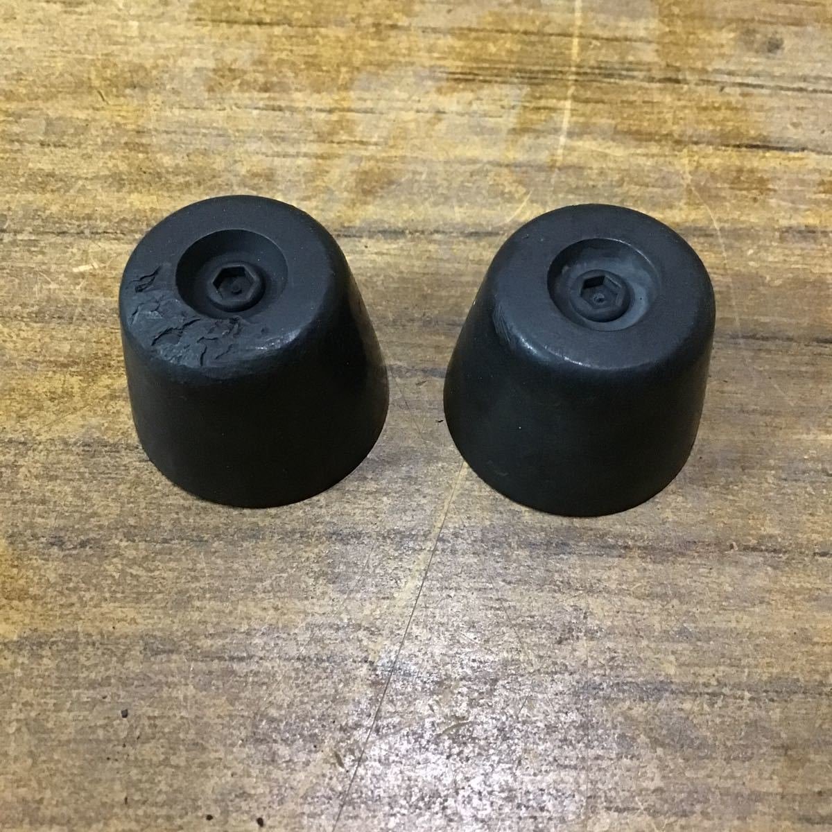 S57-31 スズキ CA1HC セピア ZZ バーエンド キャップ 純正部品(スズキ用)｜売買されたオークション情報、yahooの商品情報をアーカイブ公開 - オークファン（aucfan.com）