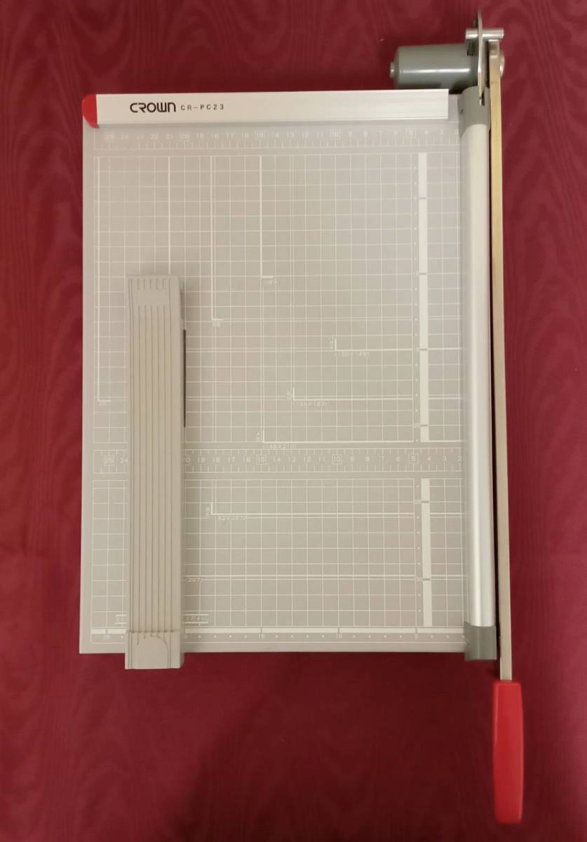 Crown ペーパーカッター A4判 345㎜ CR-PC23 事務用品 裁断 A6-1-1 0419(裁断機)｜売買されたオークション情報 ...