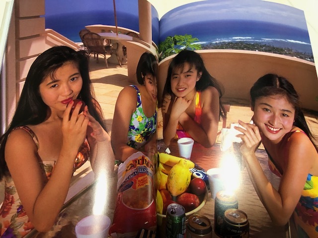 CoCo写真集 夢はCoCoから 初版 B2ジャンボ水着ポスター付 宮前真樹 羽田惠理香 三浦理恵子 大野幹代(CoCo)｜売買されたオークション情報、yahooの商品情報をアーカイブ公開 ...